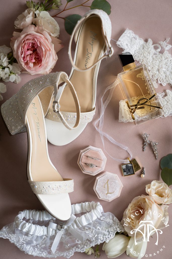 Benefits of an Outdoor Ceremony | Tracy Autem Photography